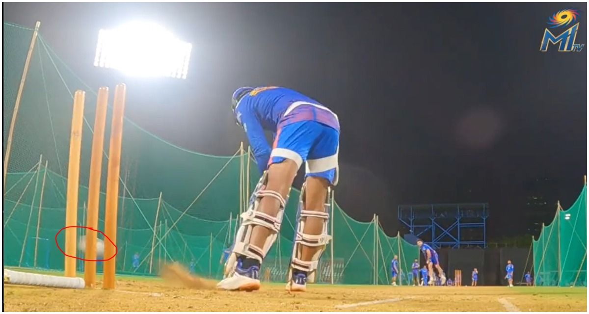 IPL 2022: Arjun Tendulkar Bowls a Reaper of a Yorker, Shatters Stumps ...