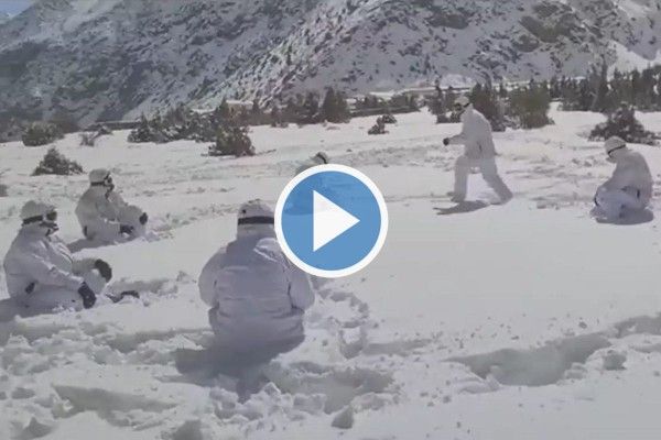 Viral Video: ITBP Jawans Play Drop The Handkerchief Game After Fresh ...