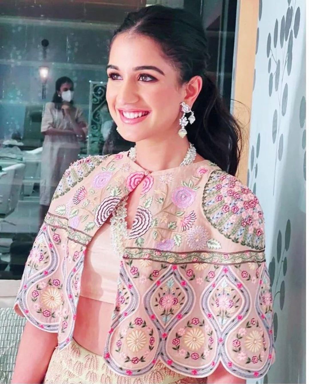 Radhika Merchant Photos: खूबसूरत होने के साथ-साथ बेहद स्टाइलिश हैं ...
