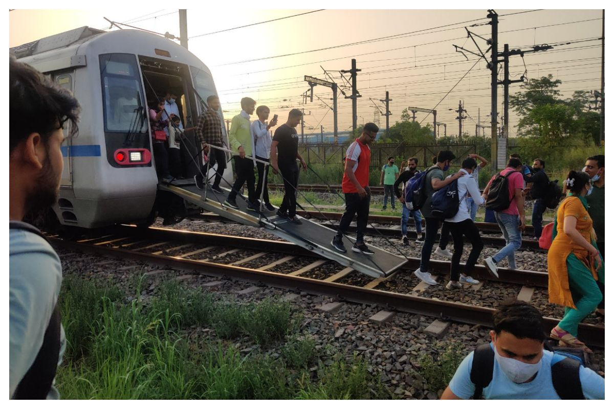 Delhi Metro Blue Line Services Affected Due To Technical Snag