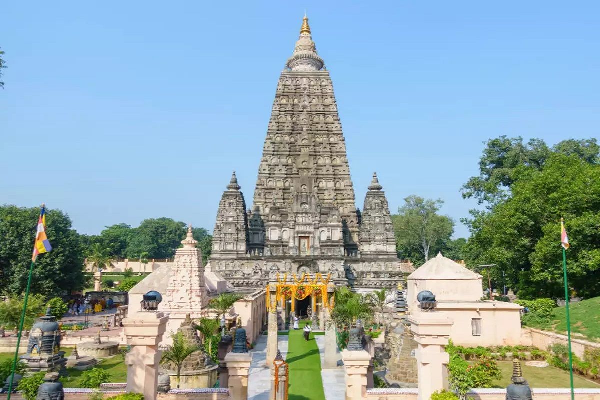 धार्मिक यात्रा: ये हैं बिहार के प्रसिद्ध मंदिर, जहां दूर-दूर से आते हैं ...