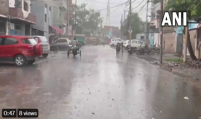 Heavy Rain Causes Waterlogging In Several Parts Of Delhi NCR