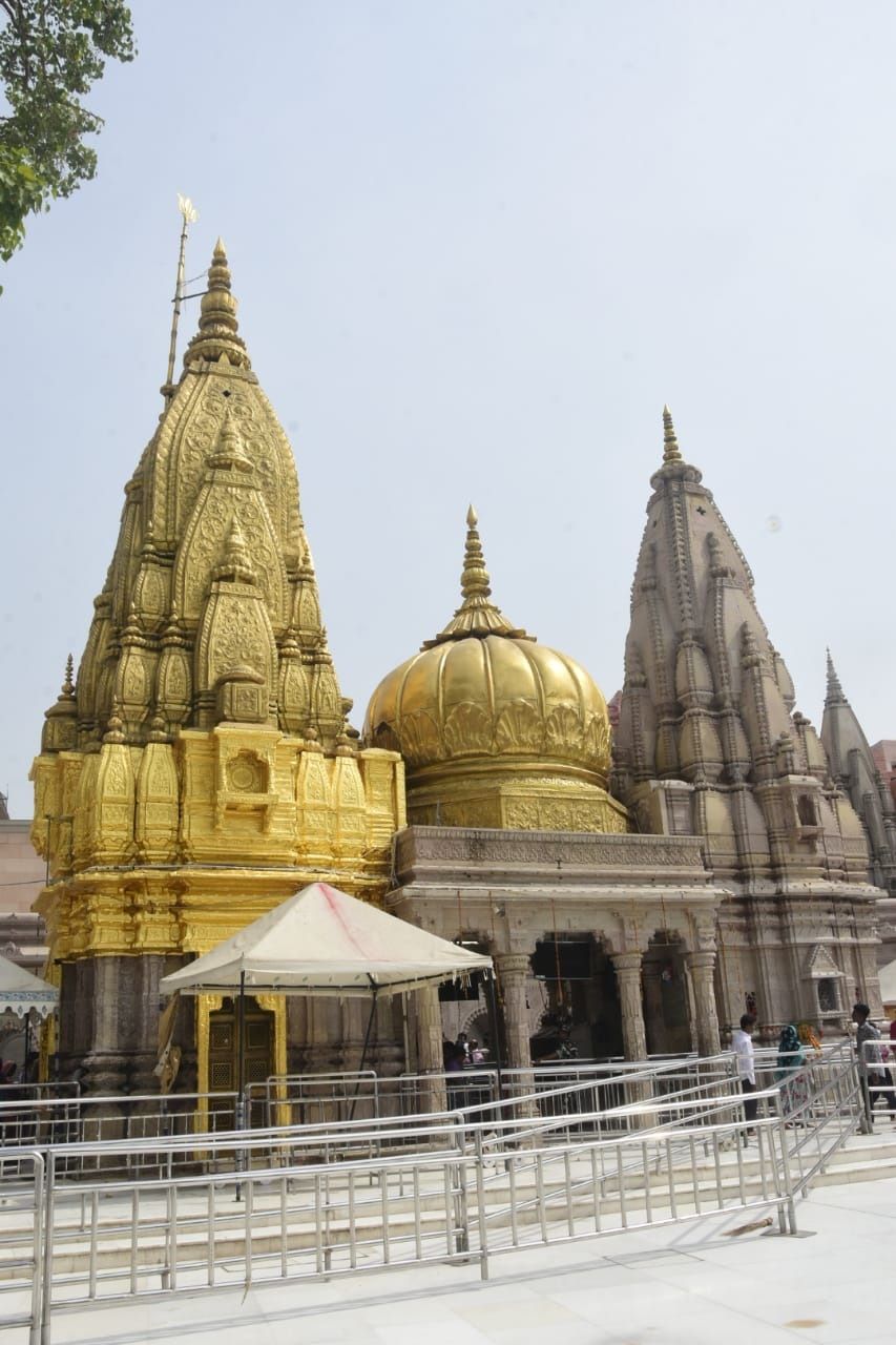 Kashi Vishwanath Temple Gets Plated With 60 kg Gold Donated By ...