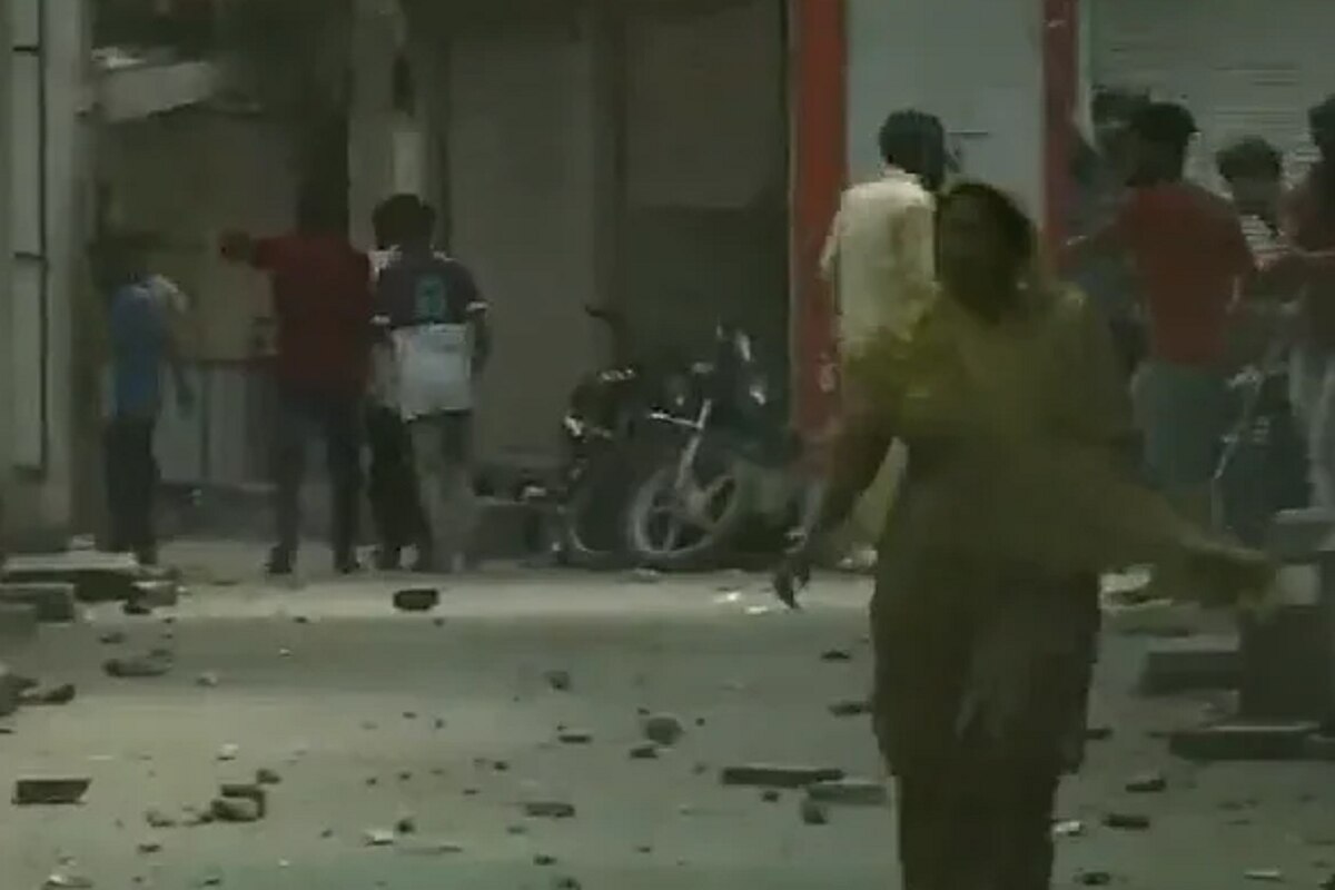 Massive Stone Pelting Reported In Rajasthan’s Chittorgarh Over Killing ...