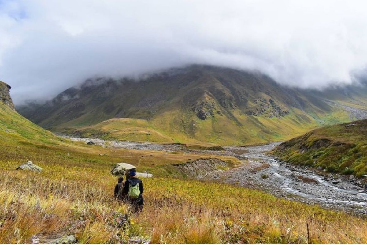 Tirthan Valley Trek A Handbook To Trail The Best Treks For Budding ...