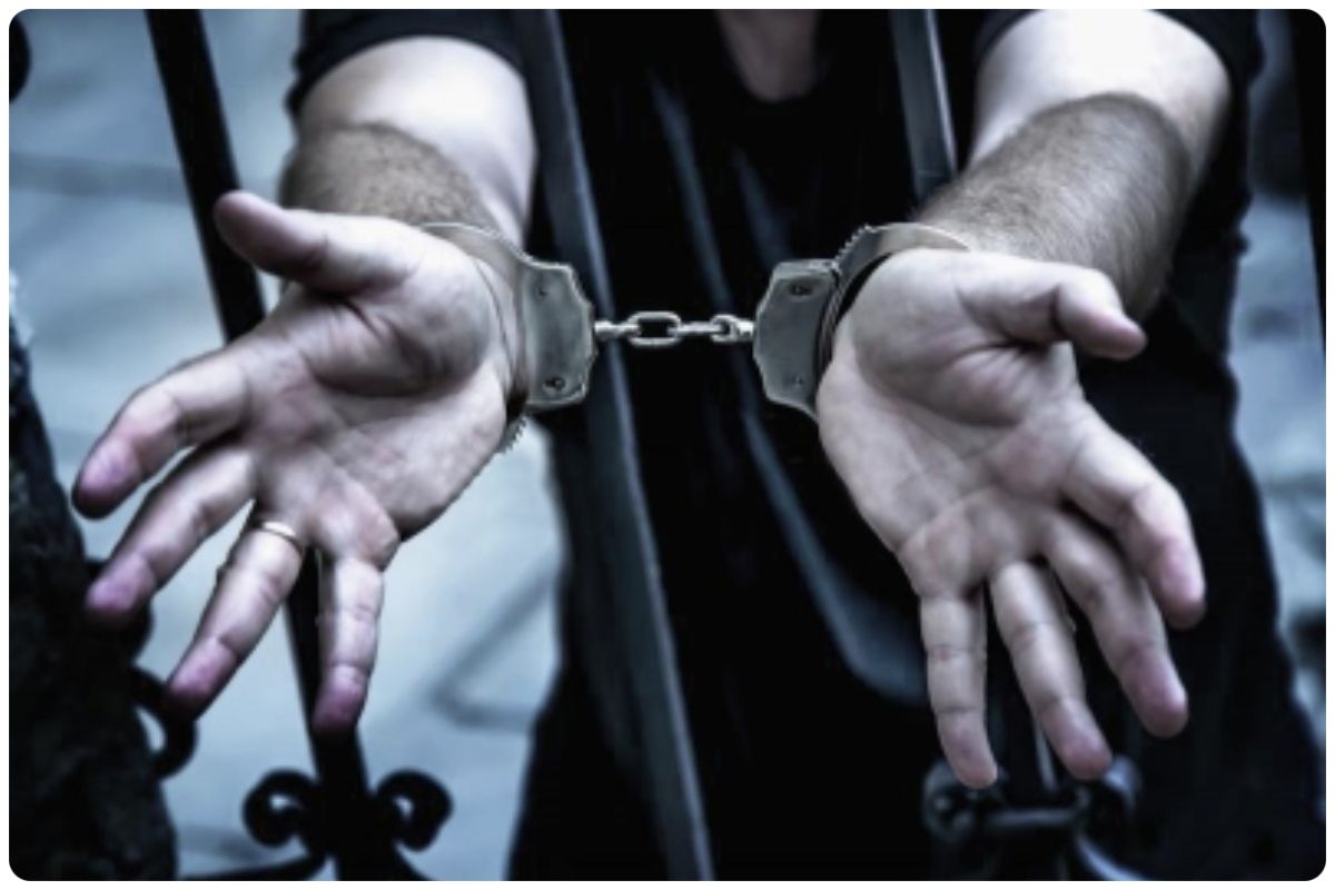 सपने में जेल देखने का क्या होता है मतलब, और अगर जेल तोड़कर भागते देख ...