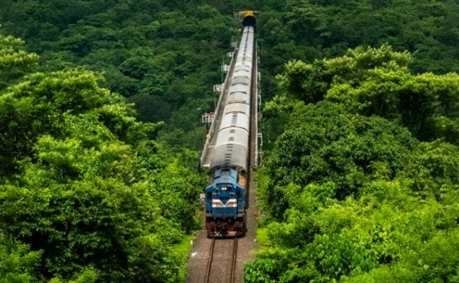 Unexplored Tourist Places in Maharashtra : Ratnagiri's Panval Viaduct ...