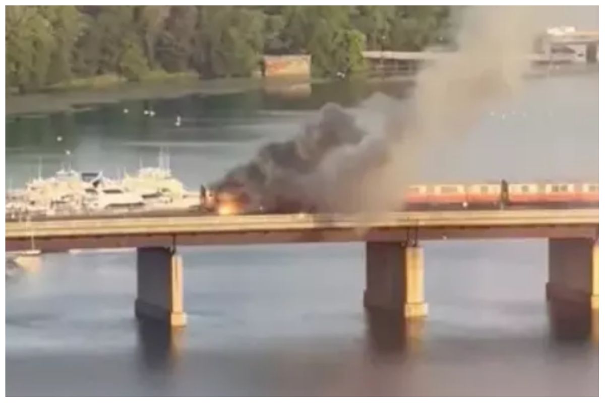 Boston Train Catches Fire Over A Bridge, Passengers Jump Out of Windows ...