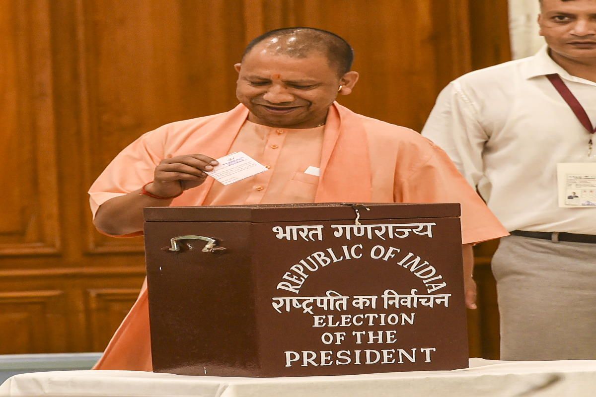 तस्वीरों में देखिए राष्ट्रपति का चुनाव, पीएम मोदी व मनमोहन सिंह समेत इन ...