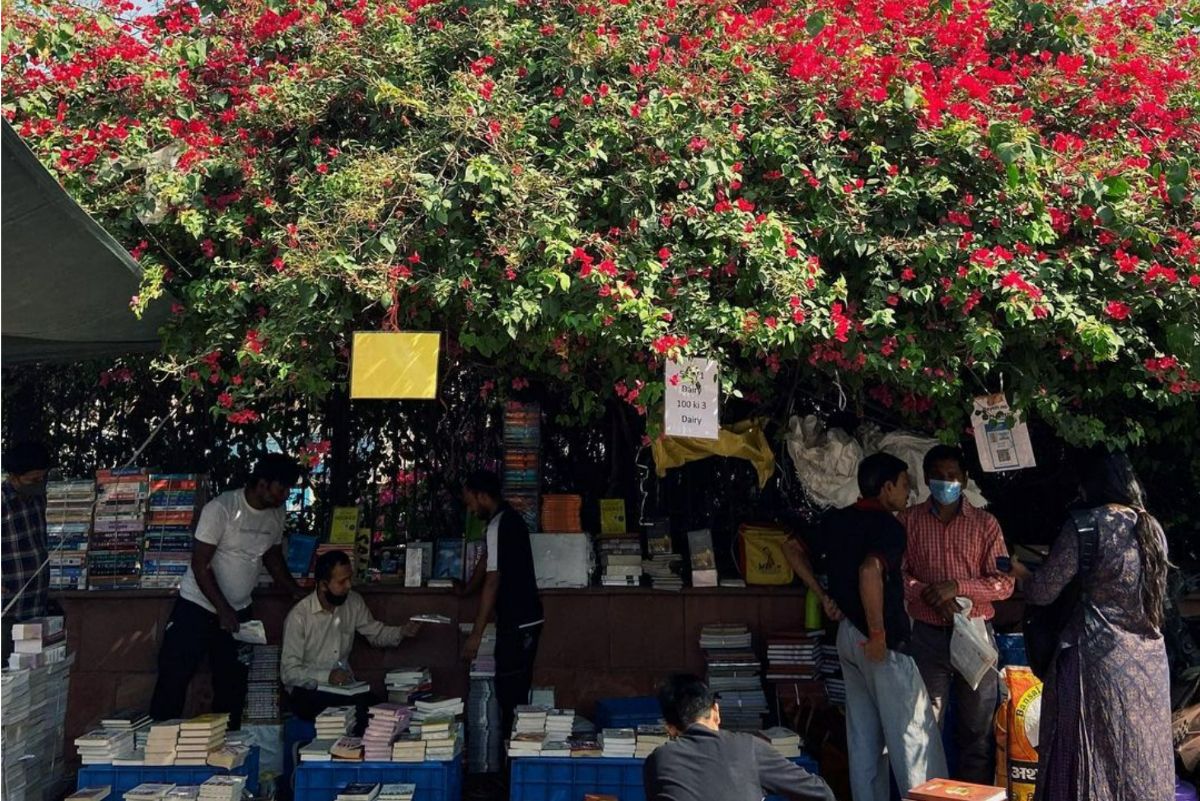 Sunday Book Market at Mahila Haat Daryaganj Visually Vibrant And ...