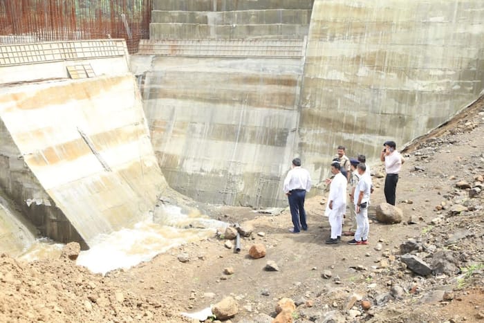 People From 18 Villages Evacuated Over Karam Dam Breach in MP; Army ...