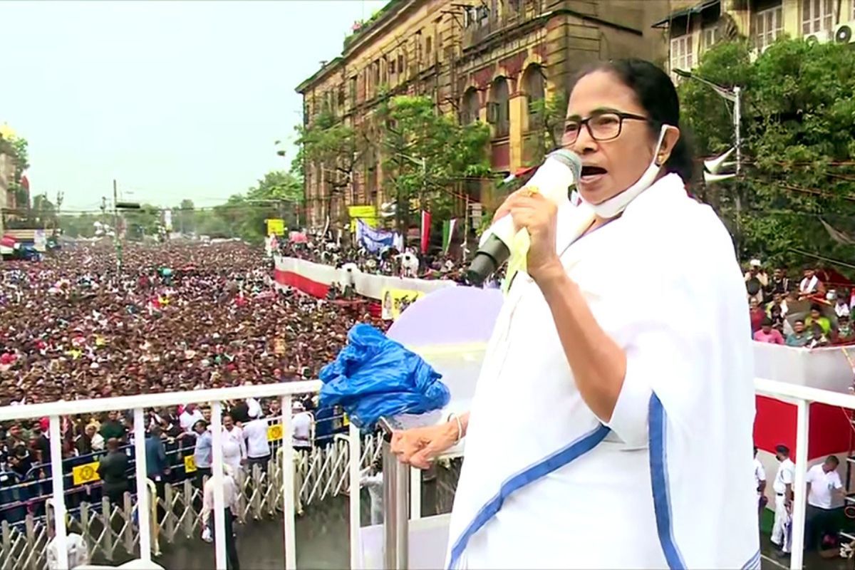 Mamata Banerjee Hits Out At Opposition In Sly Manner Very Cleverly ...