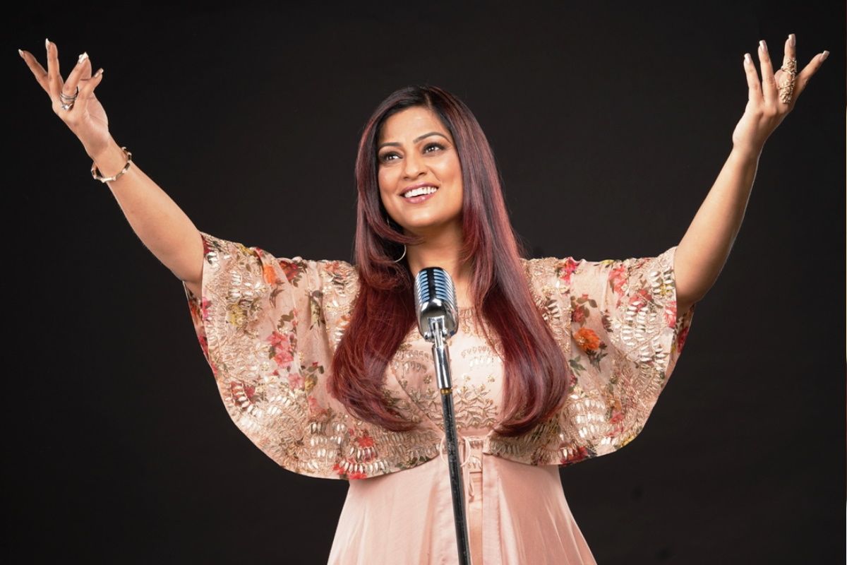 Richa Sharma: अपने पहले गाने के लिए ऋचा शर्मा को मिले थे सिर्फ 11 रुपये ...