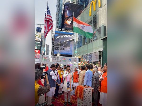 Independence Day 2022: Tricolour Hoisted At Iconic Times Square in New ...