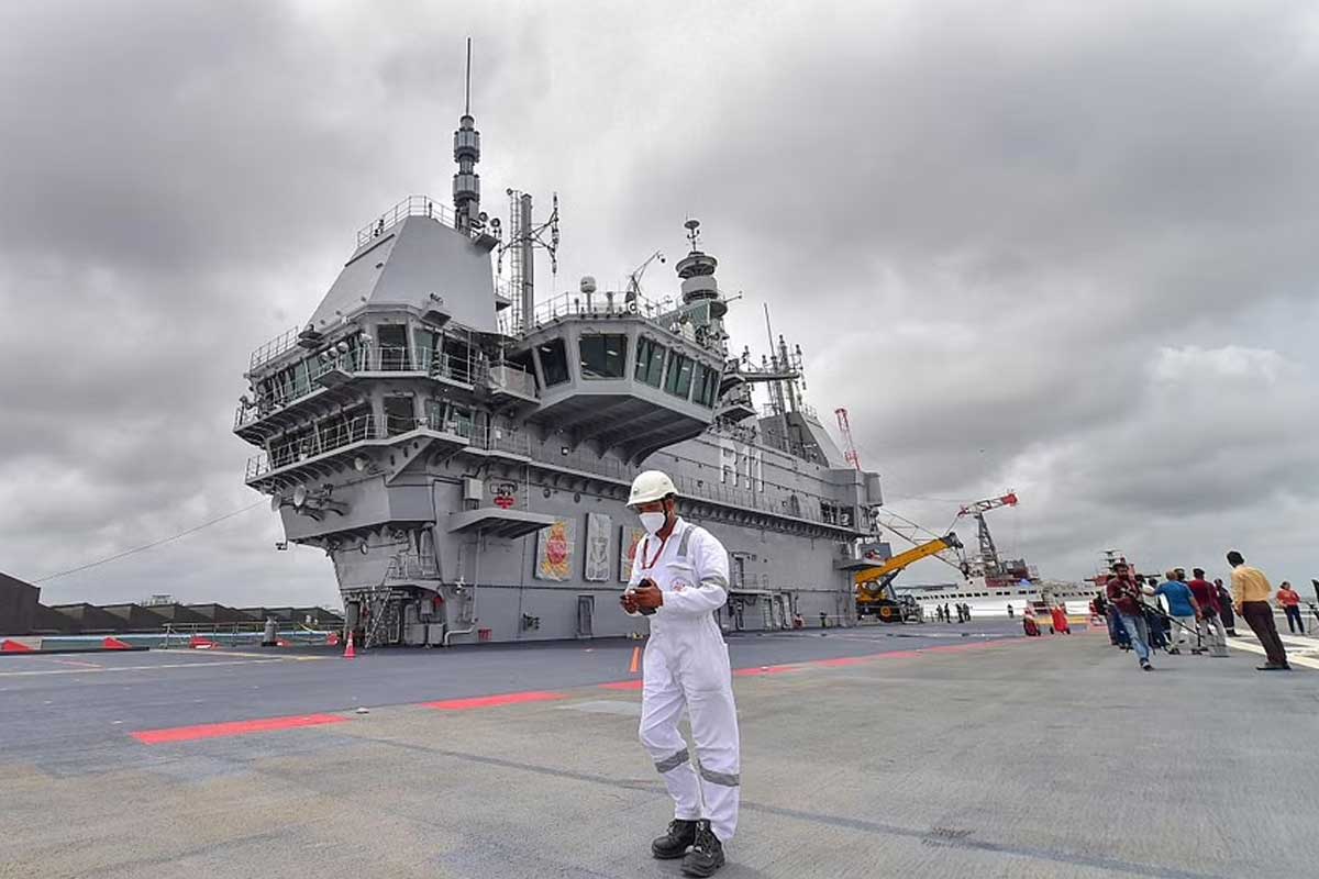 INS Vikrant की ये तस्वीरें आपका सीना गर्व से चौड़ा कर देंगी, जानिए भारत ...