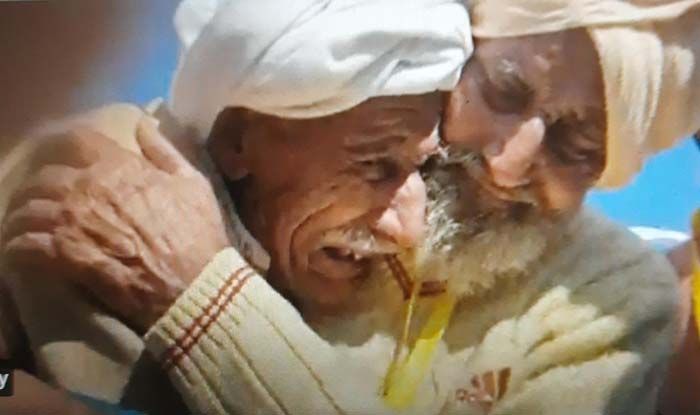 VIDEO: अपना खून है, देखते ही रंग पहचान जाता है... 75 साल पहले बिछड़े दो ...