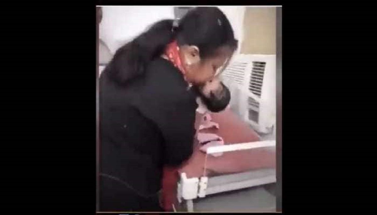Viral Video: Agra Doctor Revives Newborn By Giving Baby CPR For 7 ...