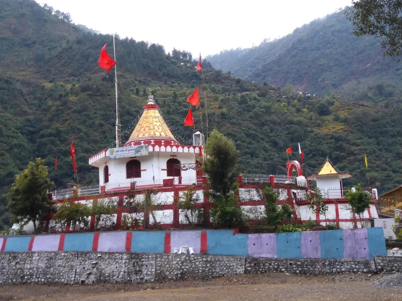 मां भुवनेश्वरी जो नमक के बोरे में प्रवेश कर भक्त के साथ पहुंचीं उत्तराखंड, अब यहां है प्रसिद्ध मंदिर