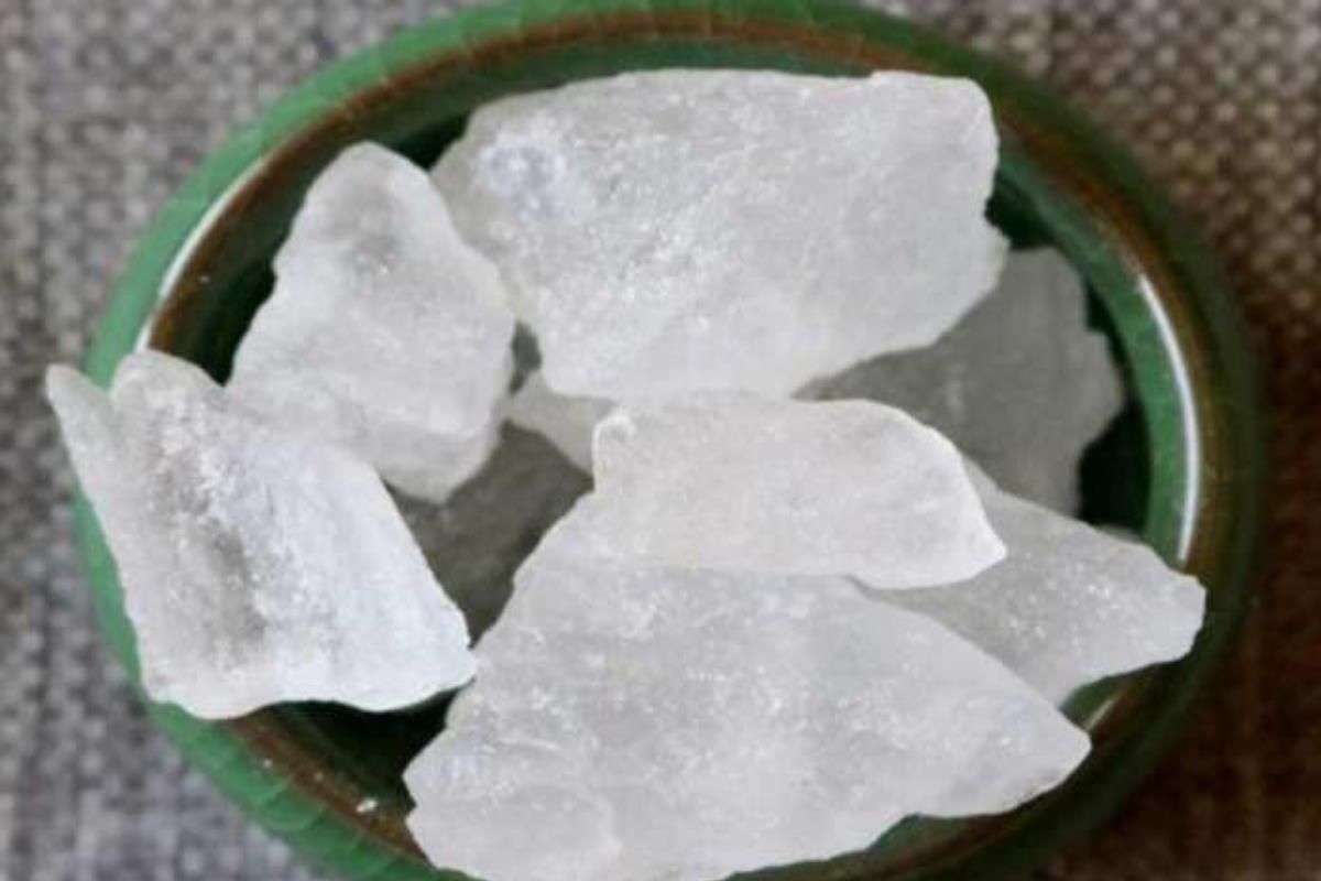 Fitkari Benefits: फिटकरी 10 चमत्कारी फायदे, जानेंगे तो रोजाना करेंगे ...
