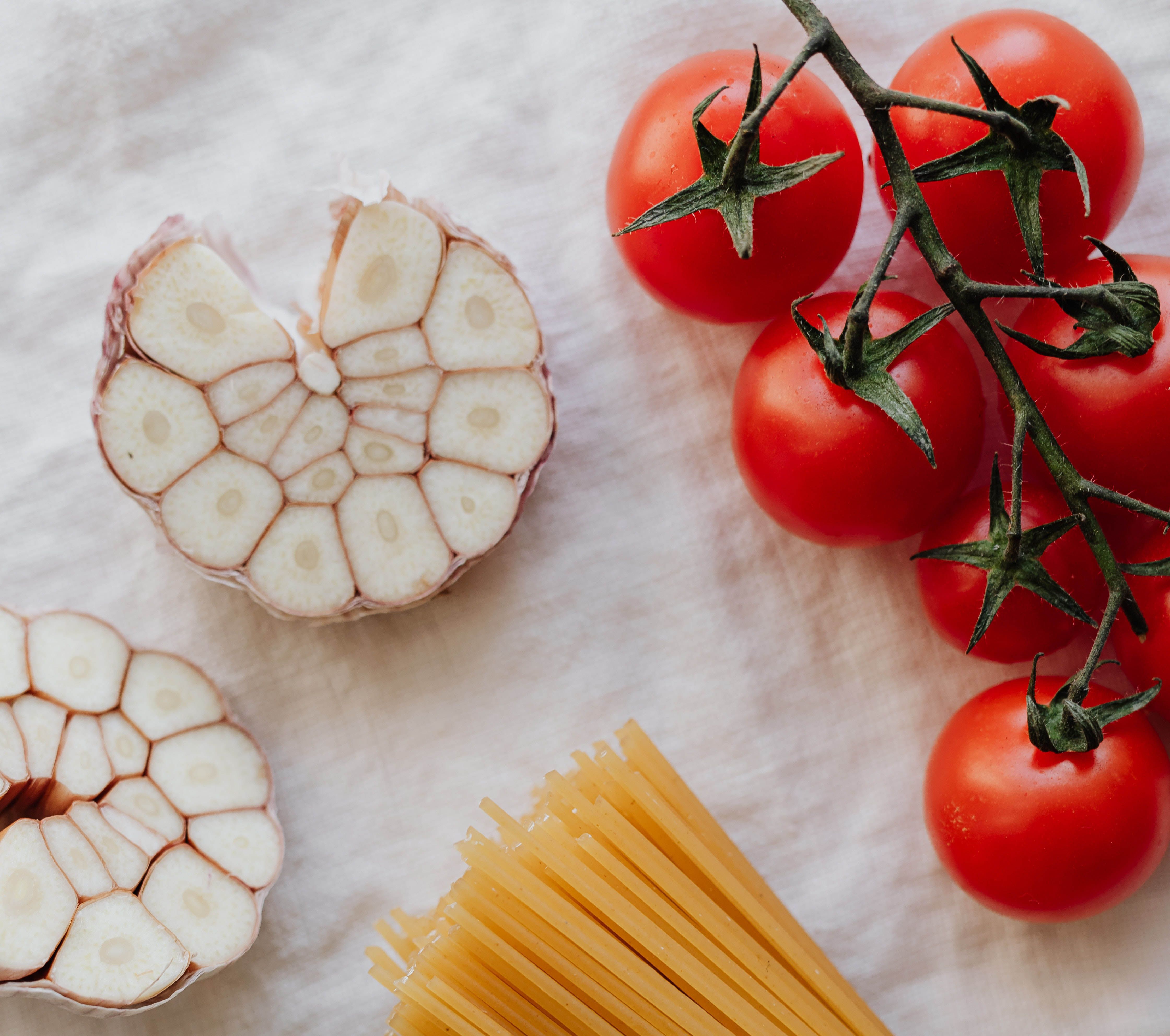 Garlic Water Benefits: लहसुन का पानी पीने के होते हैं कई फायदे, जानकर ...