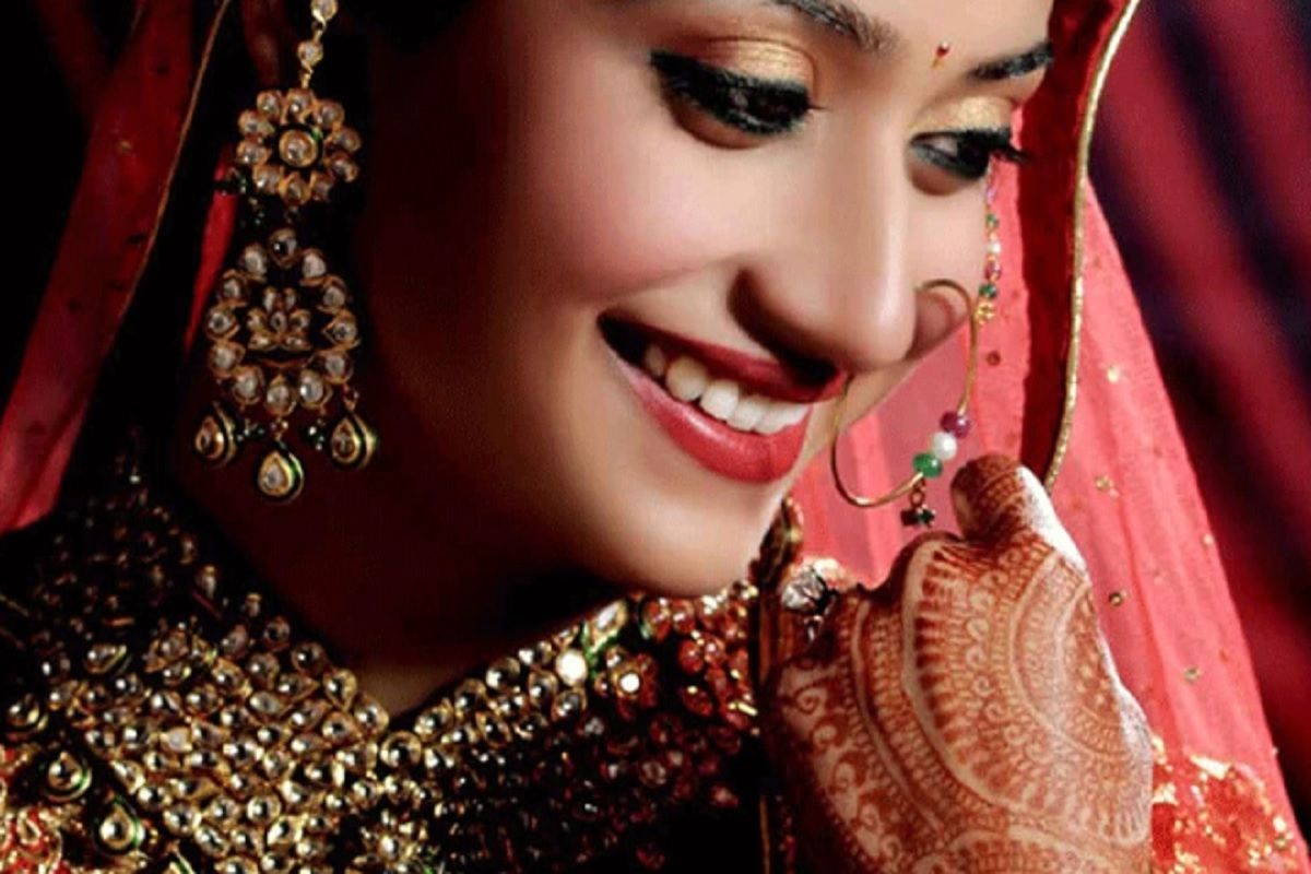 Lucky Zodiac Sign: ससुराल में राज करती हैं इस राशि की लड़कियां, पति के ...