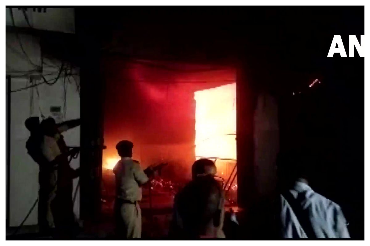 Major Fire Breaks Out In Muzaffarpur Hotel