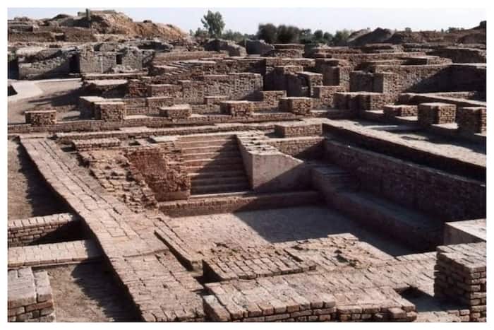 Mohenjo Daro Risks Losing Tag Of World Heritage Site Heres Why