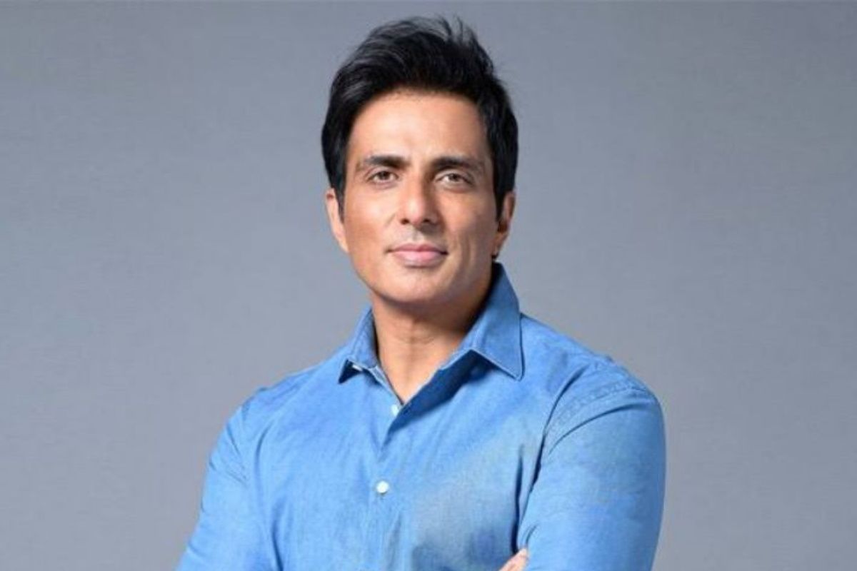 Sonu Sood Apologises to Northern Railway After Being Criticised For ...