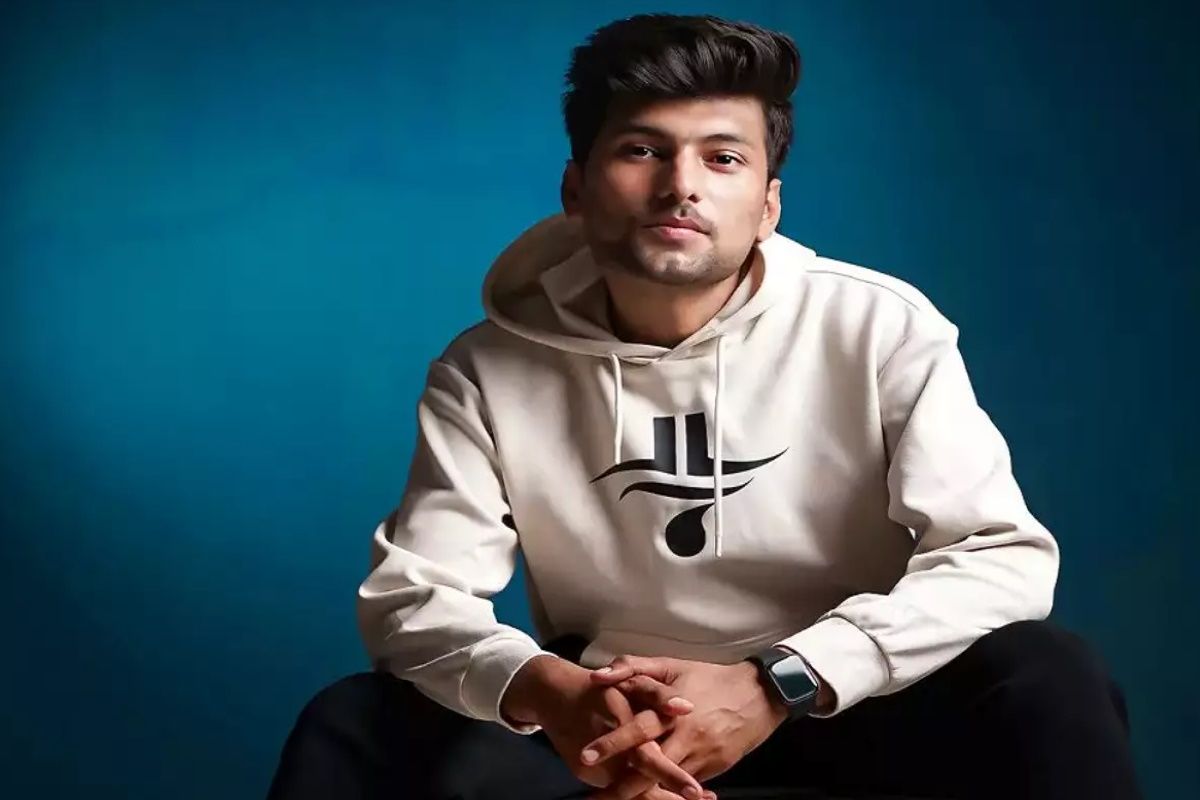 भयानक सड़क हादसे में फेमस यूट्यूबर की हुई दर्दनाक मौत, सदमे में Skylord ...