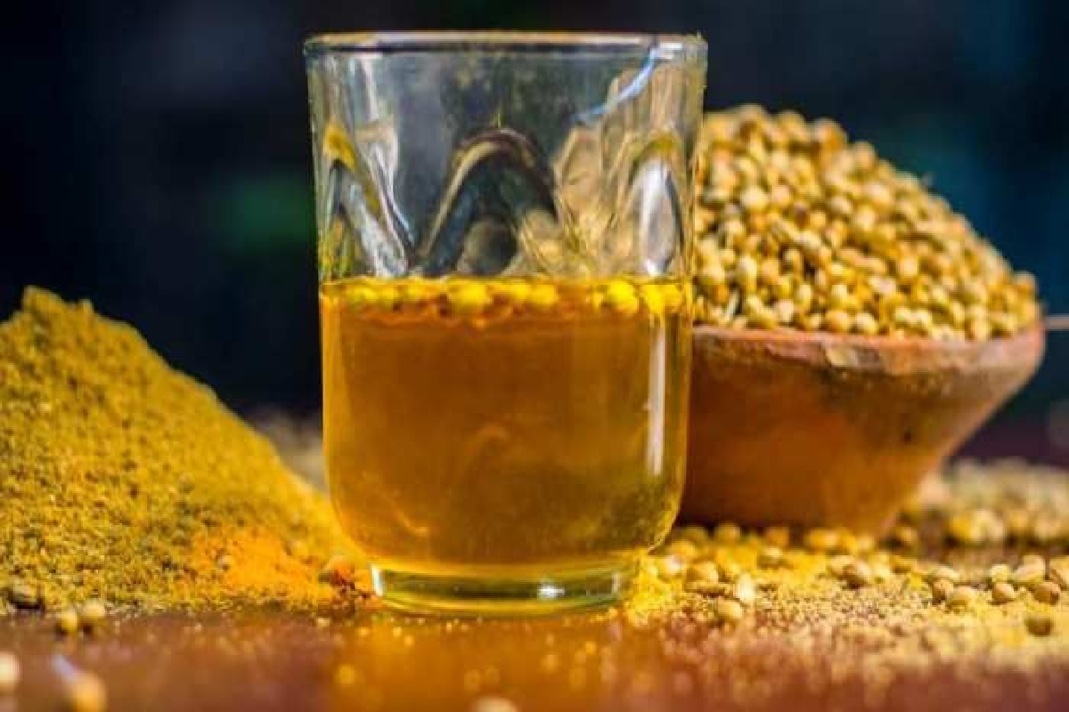 धनिये के पानी की तासीर कैसी है? क्या रोज धनिये का पानी पी सकते हैं ...