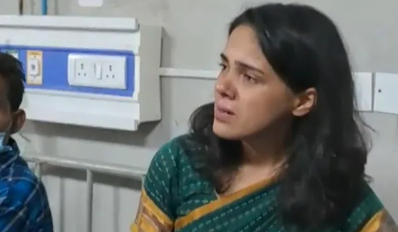 Lakhimpur Kheri Accident: Bureaucrat Breaks Down While Interacting With Families Of Injured ...