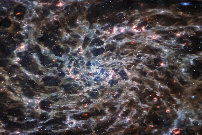 Galaxy Far, Far Away And Bigger Than Milky Way? James Webb Captures ...