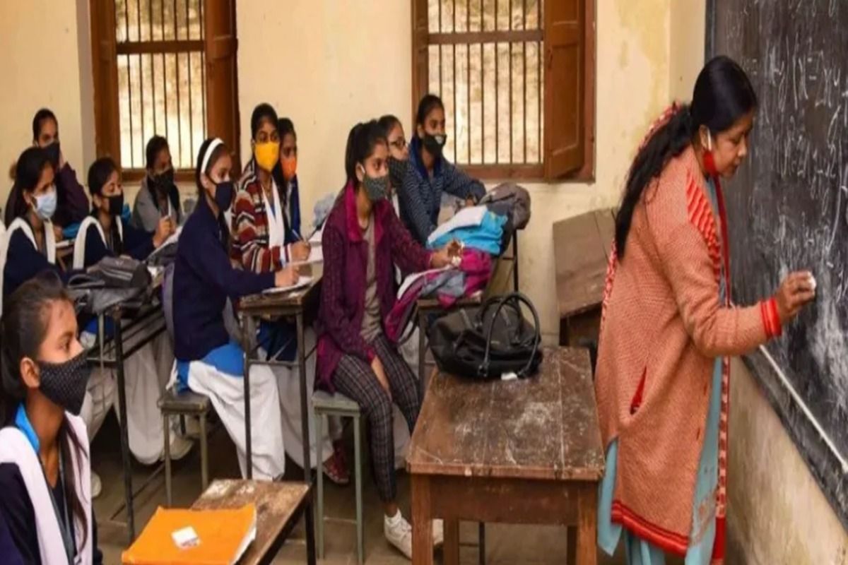 WBSSC Scam: अधिसूचना के साथ अवैध रूप से नियुक्त गैर-शिक्षण कर्मचारियों ...