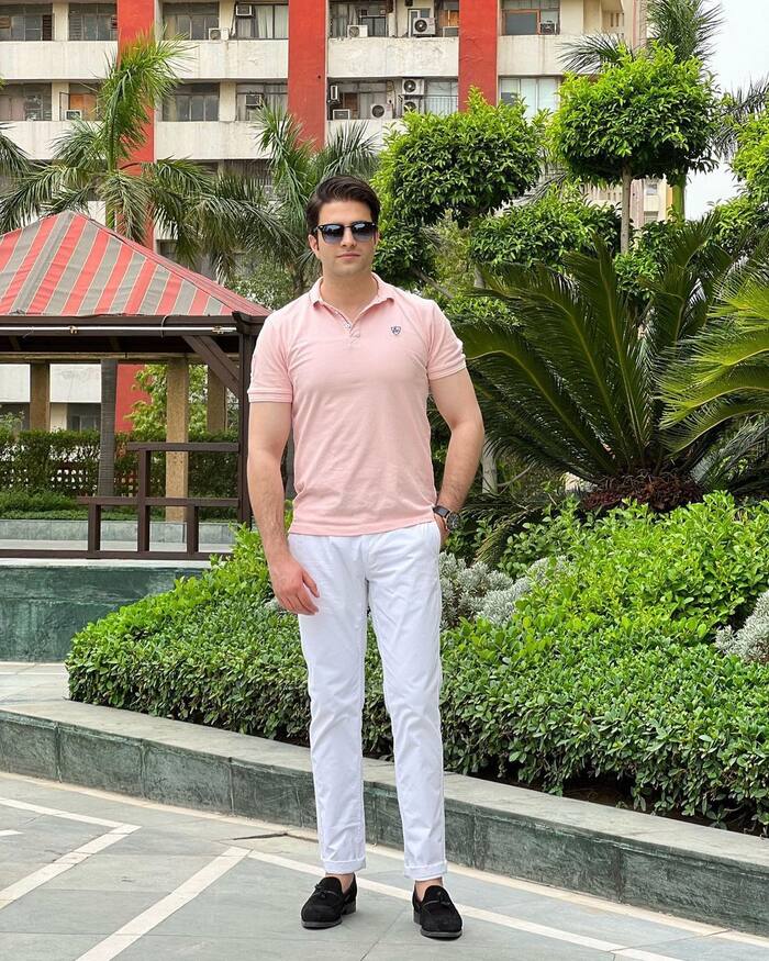 IAS Athar Aamir Khan Success Story: अतहर आमिर की हुईं Mahreen Qazi, यहां देखें खूबसूरत तस्वीरें