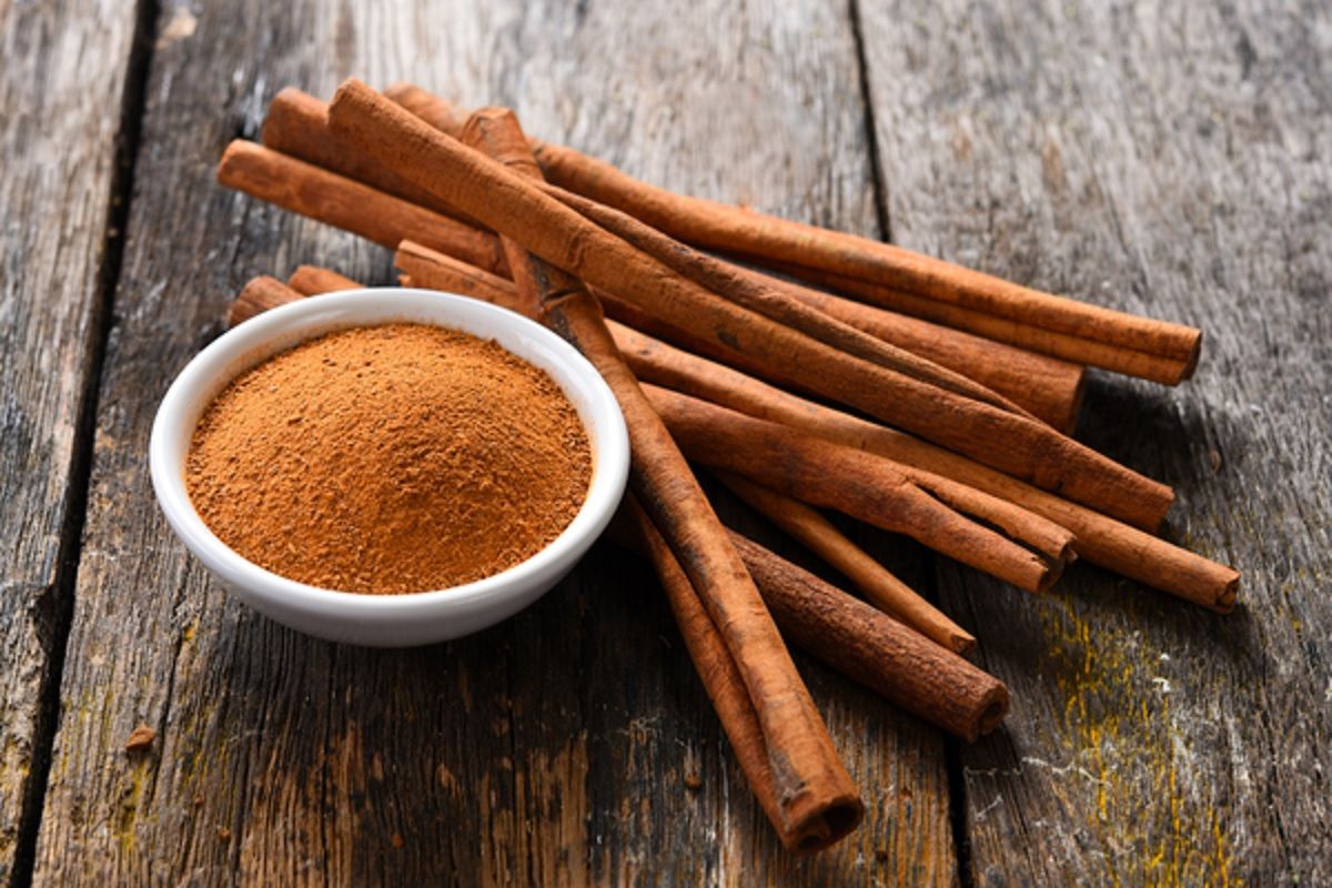 Dalchini Powder For glowing Skin: स्किन के लिए बेहद फायदेमंद है दालचीनी ...
