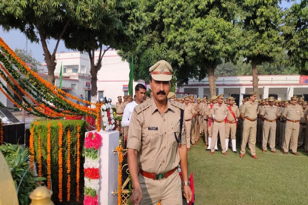 इस टॉप बॉलीवुड एक्ट्रेस के पिता लड़ सकते हैं UP में मेयर का चुनाव, कई ...