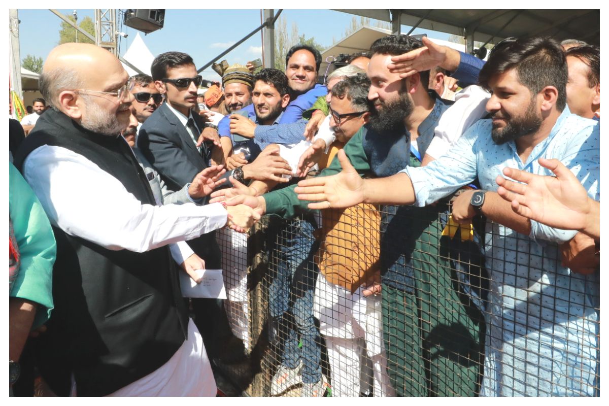 PM Modi Gave Computers Jobs To Those Who Had Stones In Their Hands Amit ...