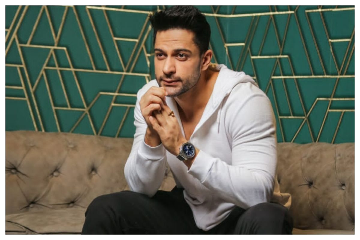 Bigg Boss 16 Shalin Bhanot Gets Attention From Ladies Of The House