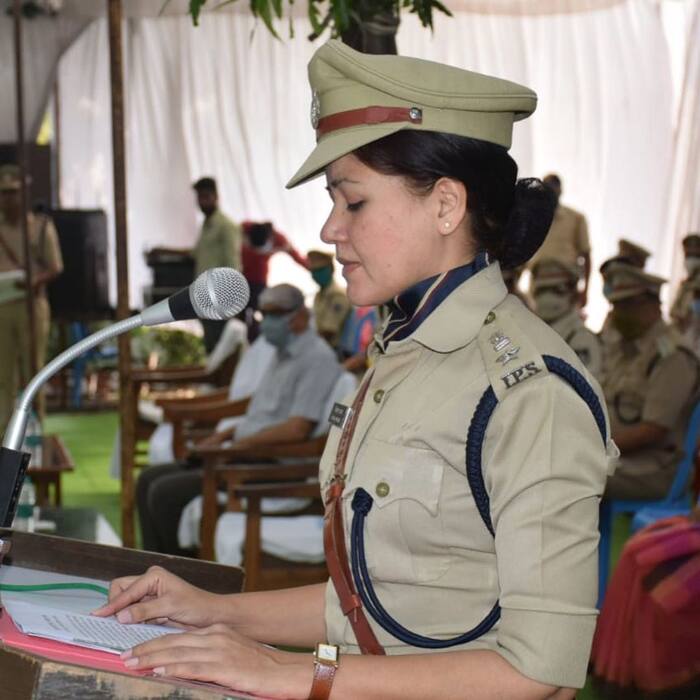 IPS Success Story: गोल्ड मेडलिस्ट IPS अधिकारी कर चुकी हैं फिल्मों में ...