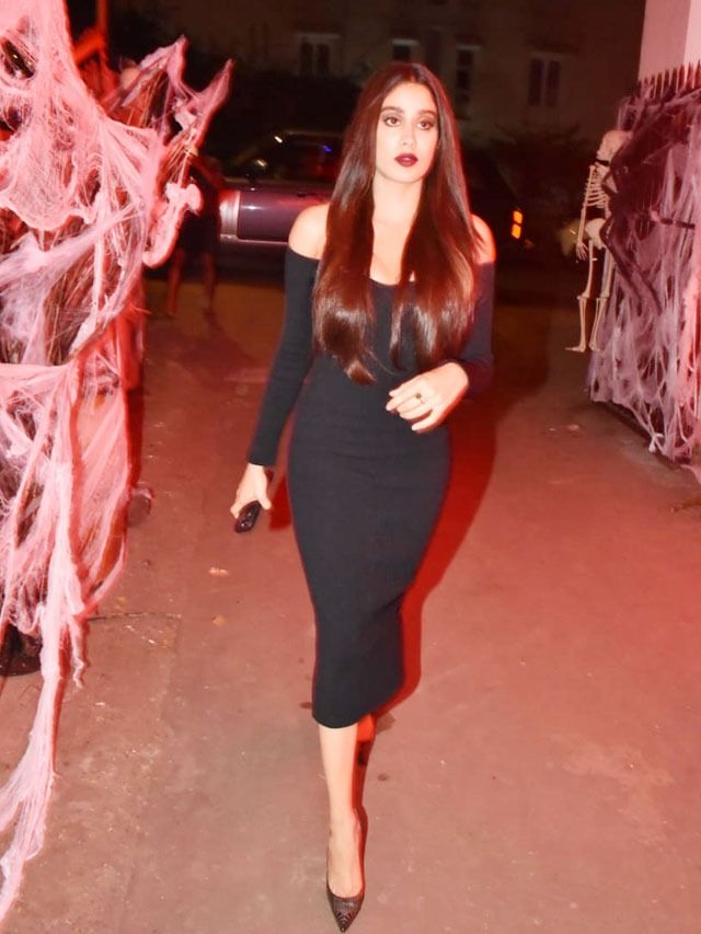 Janhvi Kapoor Oozes Oomph In Black Off Shoulder Dress