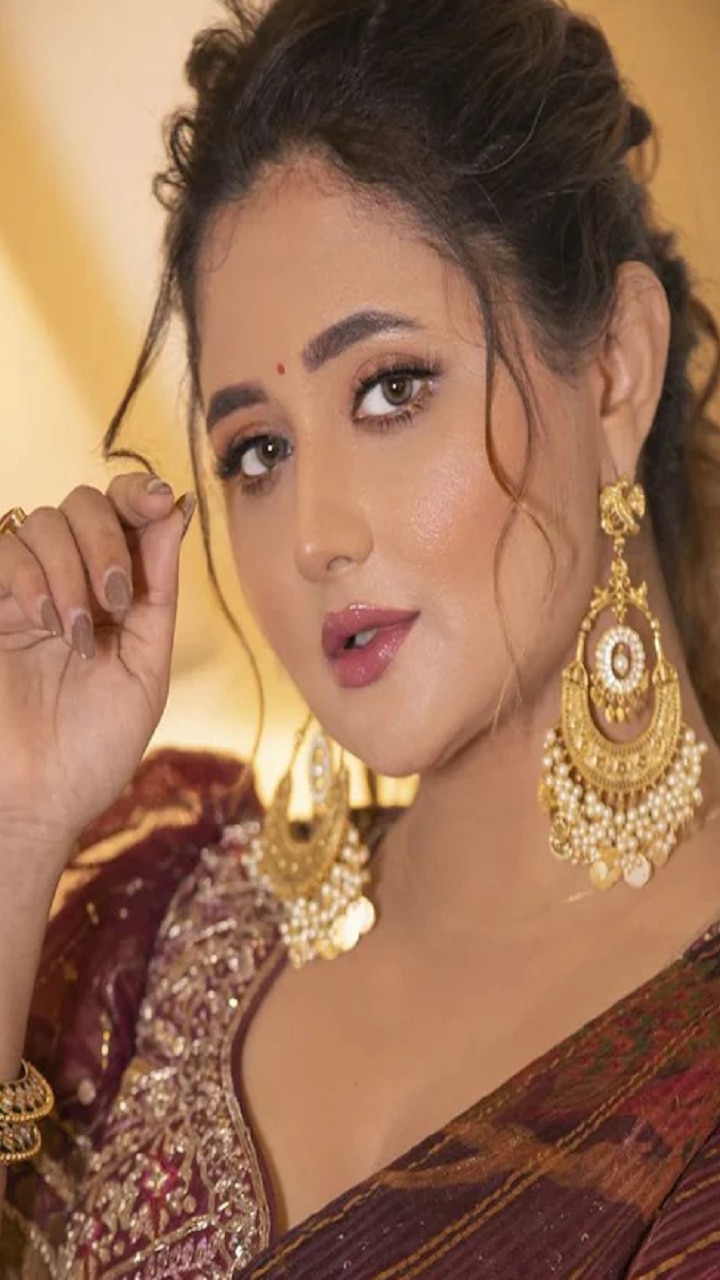 Rashmi Desai Look: रश्मी देसाईचे साडीमध्ये जबरदस्त फोटोशूट, दिवाळीला ...