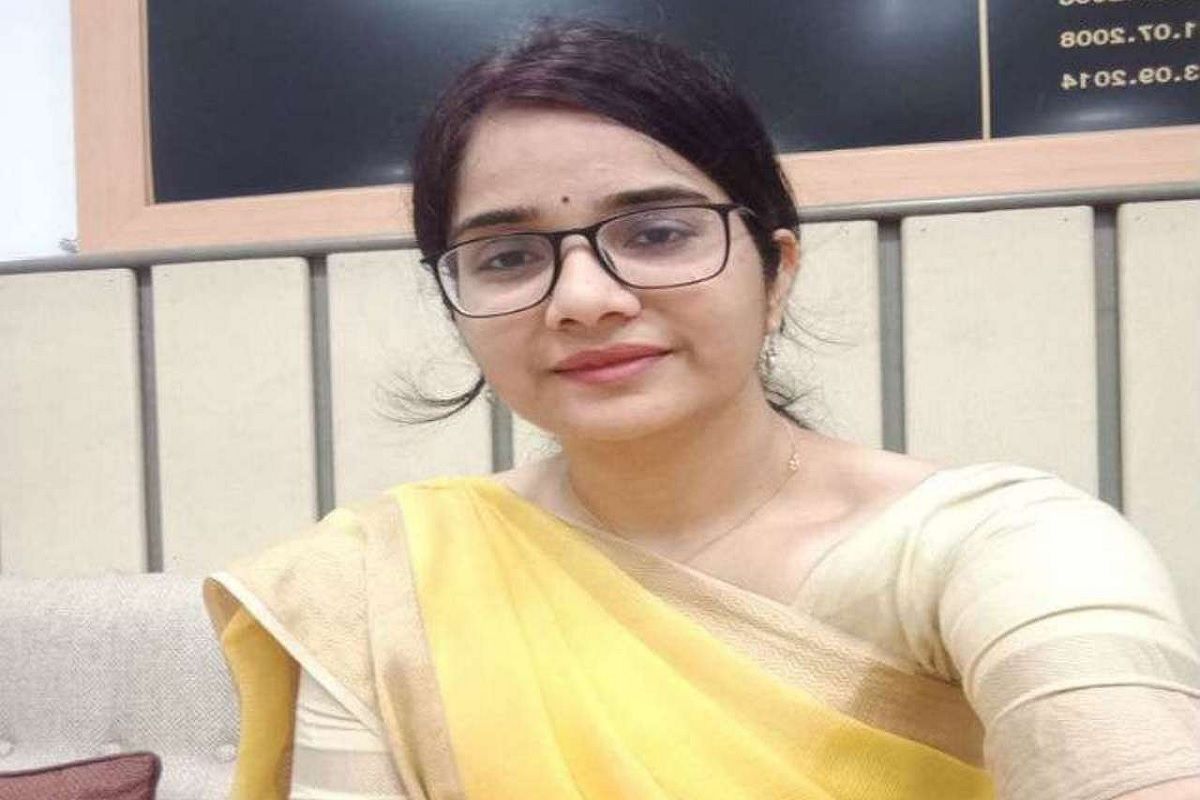 IAS Swati Meena: वडिलांच्या चेहऱ्यावरील आनंद पाहून IAS बनायचं ठरवलं ...