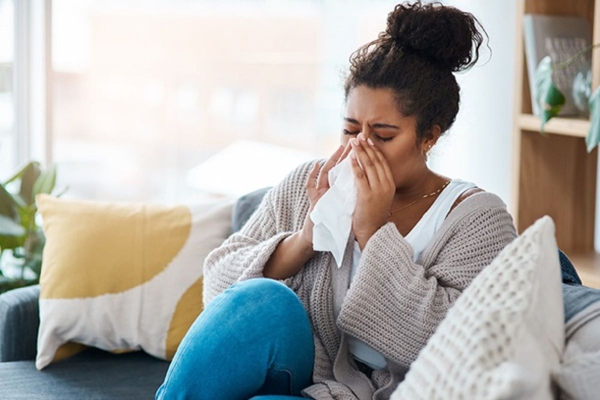 Reason of Weak Immunity: तुम्हाला 'या' 5 सवयी आहेत का?, मग आजच व्हा ...