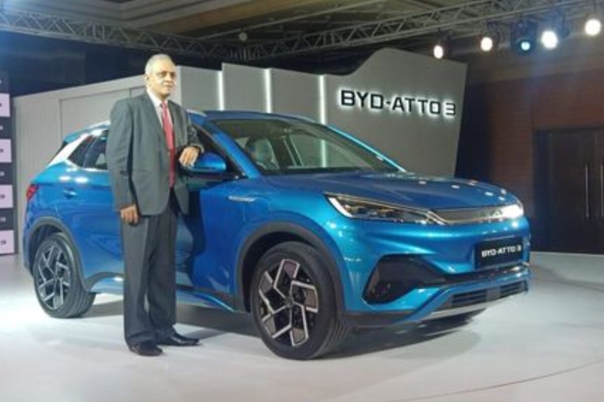 Byd ने लॉन्च की शानदार इलेक्ट्रिक कार Atto 3 कीमत है थोड़ी ज्यादा