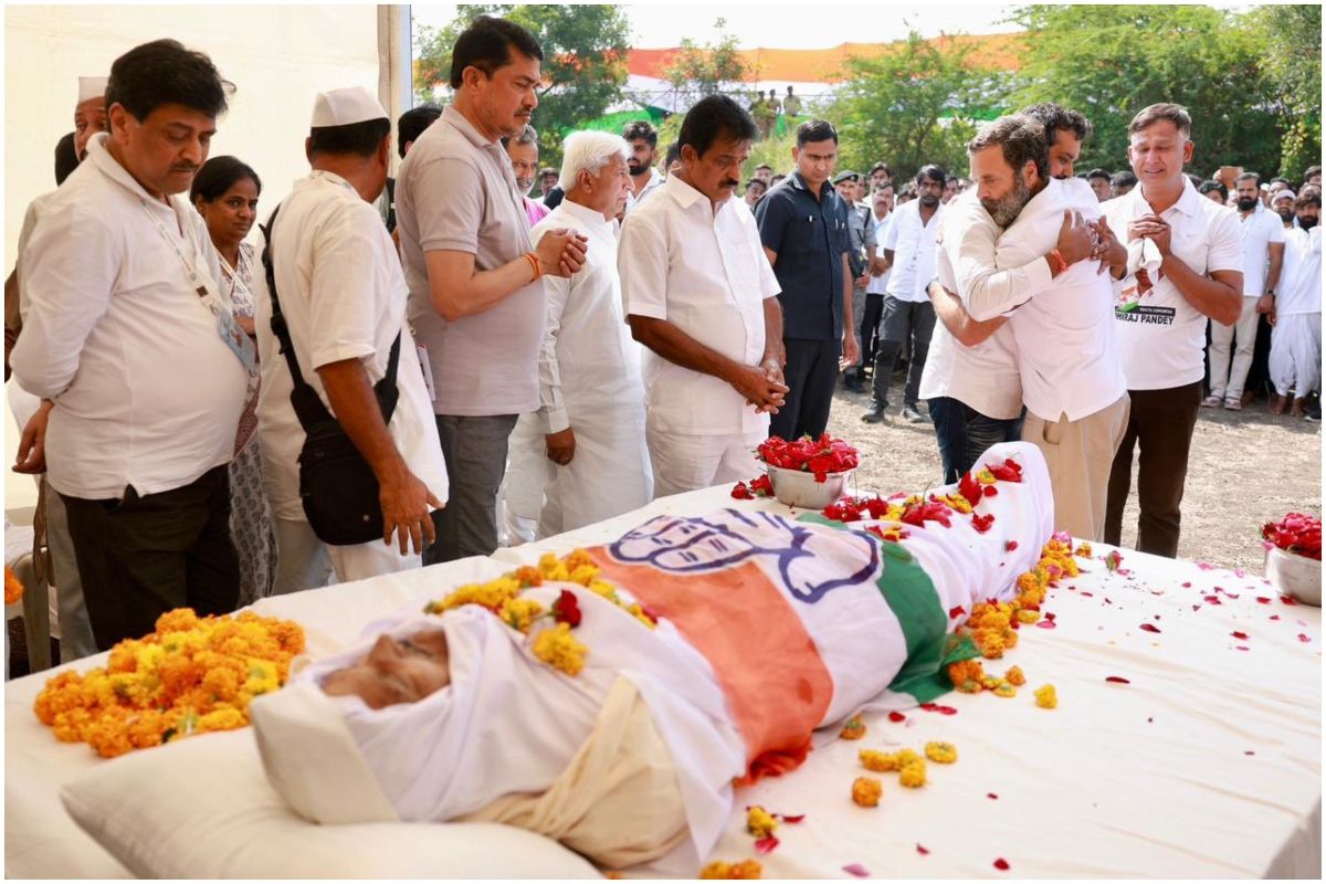 महाराष्ट्र में 'भारत जोड़ो यात्रा' के दौरान कांग्रेस नेता की मौत, राहुल ...