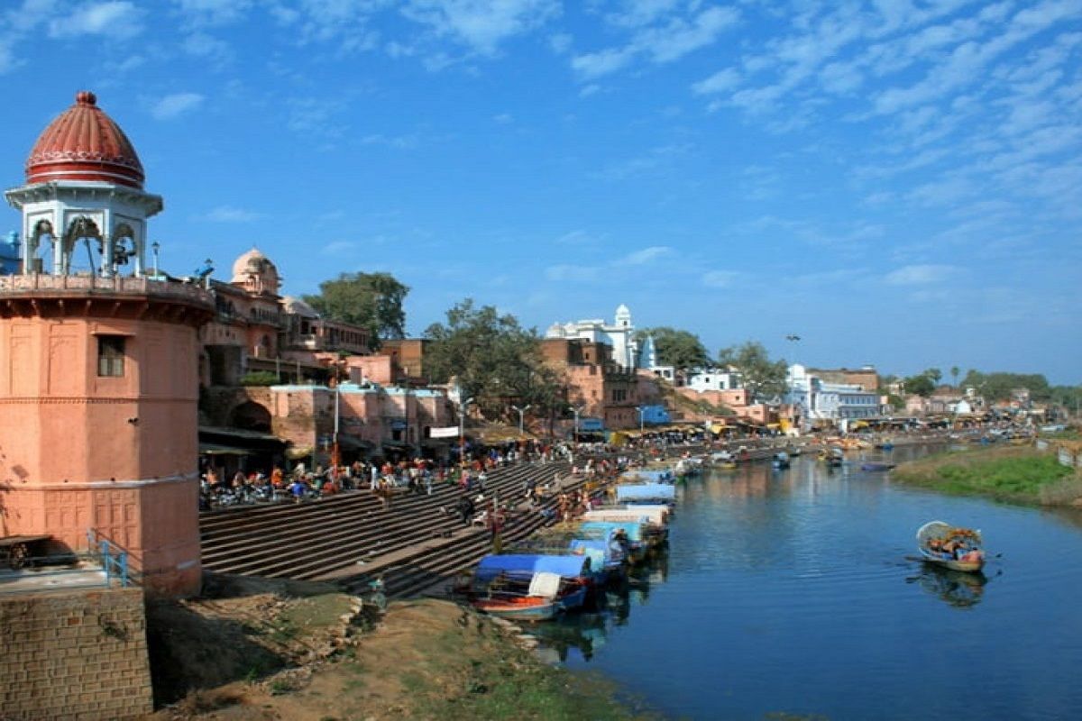 चित्रकूट: जहां भगवान राम ने वनवास काल में लक्ष्मण और मां सीता के साथ ...