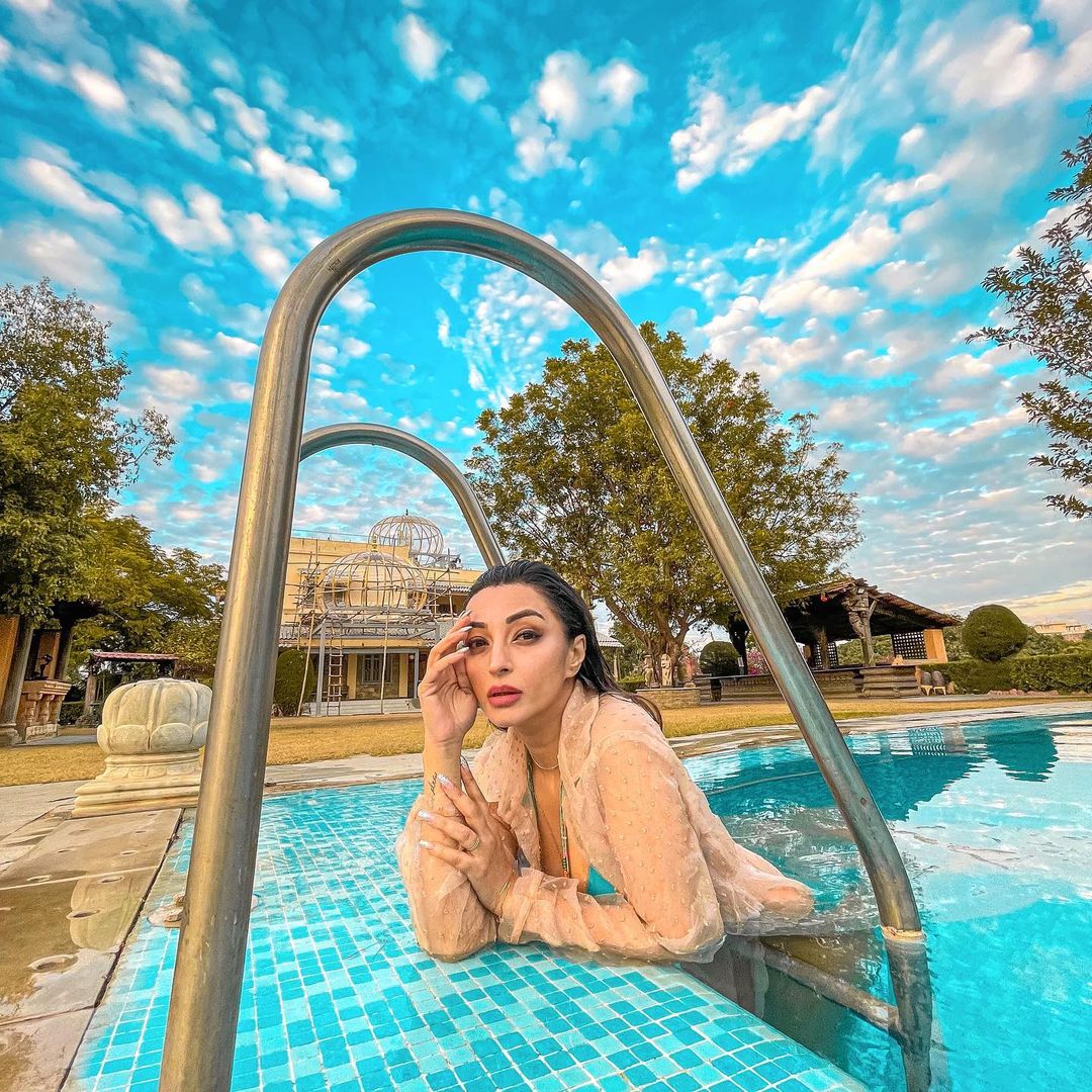 बाथटब में नहाते हुए TV एक्ट्रेस ने करवाया बोल्ड फोटोशूट, बाथरूम की तस्वीरों ने ठंड में बढ़ाया ...