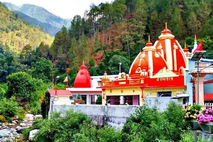 कैंची धाम मंदिर: जहां मत्था टेकने गये थे मार्क जुकरबर्ग, देश-विदेश से ...