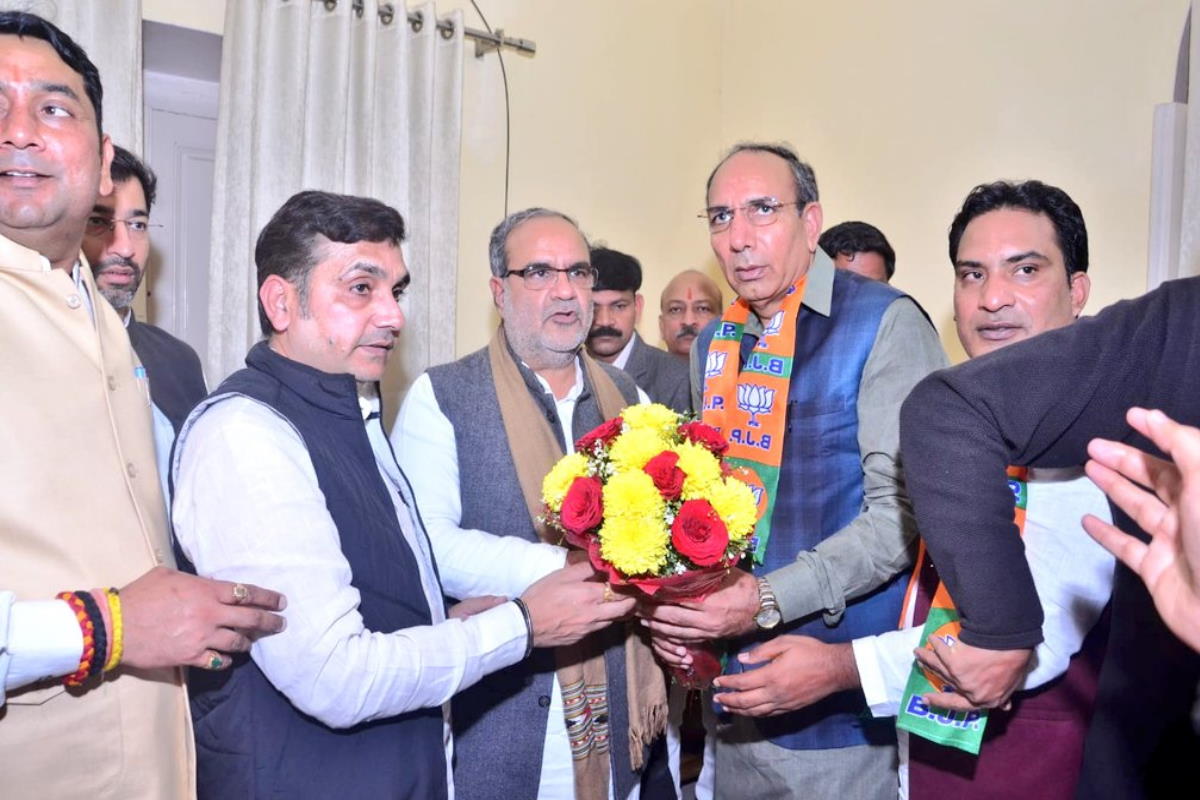 खतौली उपचुनाव: जयंत चौधरी को तगड़ा झटका, यशवीर सिंह समेत कई नेता बीजेपी ...