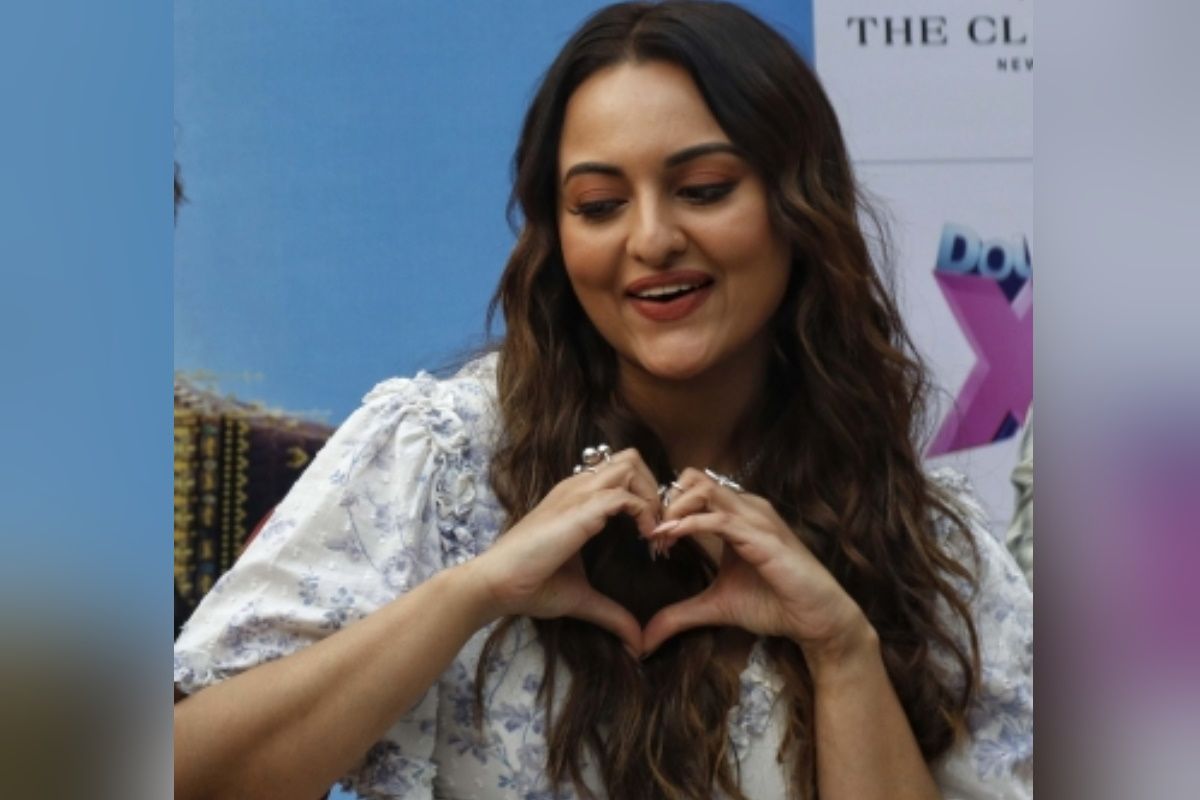 'Double XL' होने में सोनाक्षी सिन्हा को लगे सिर्फ 2 महीने, एक्ट्रेस ने बताया 'फैट से फिट' होने ...